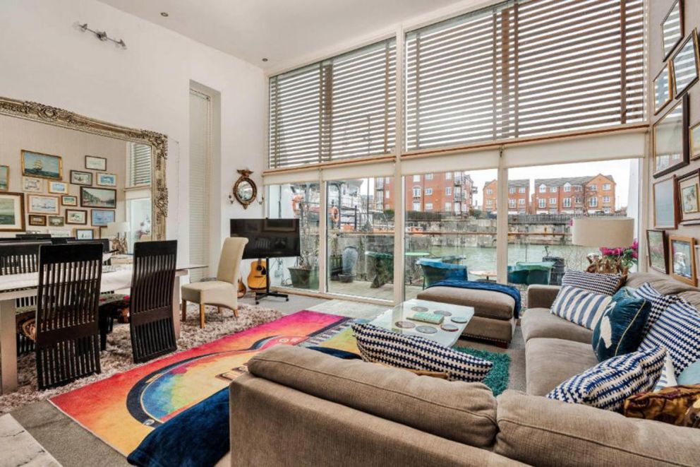 The Houseboat Liverpool Marina | Waterfront Stay in Liverpool