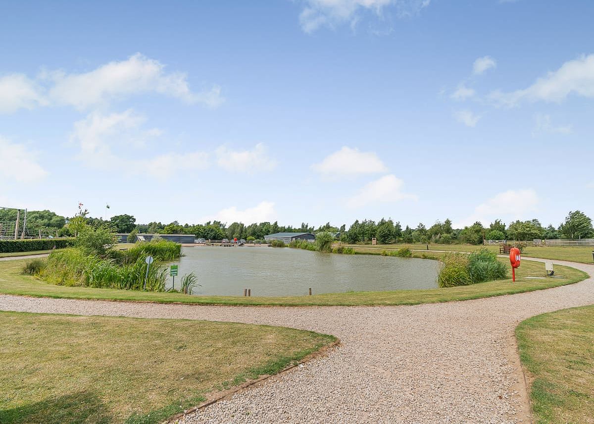 Love2Stay Shrewsbury Lodge Holidays Luxury Glamping Escape