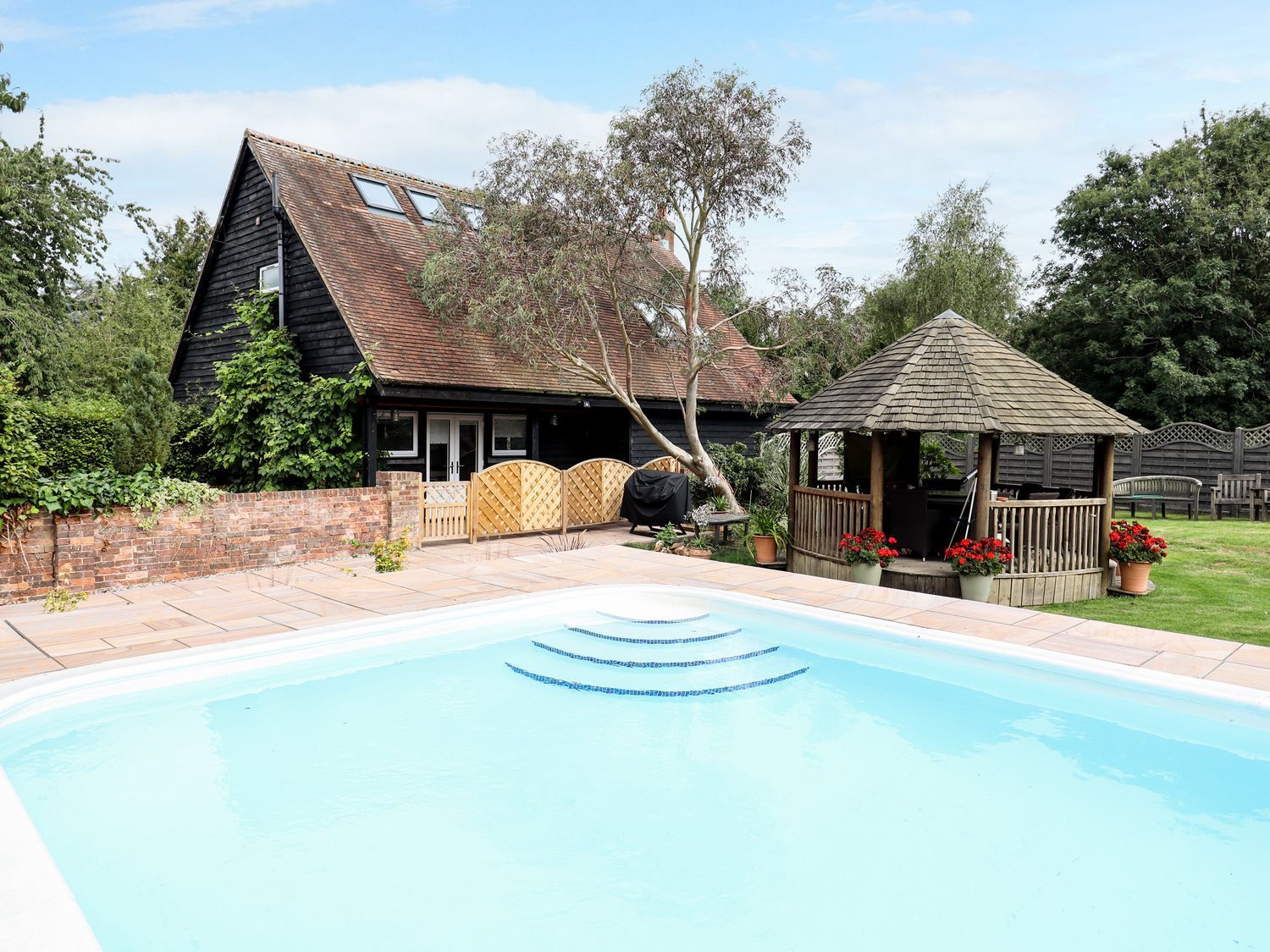 Lodges - Holiday Parks with Swimming Pools