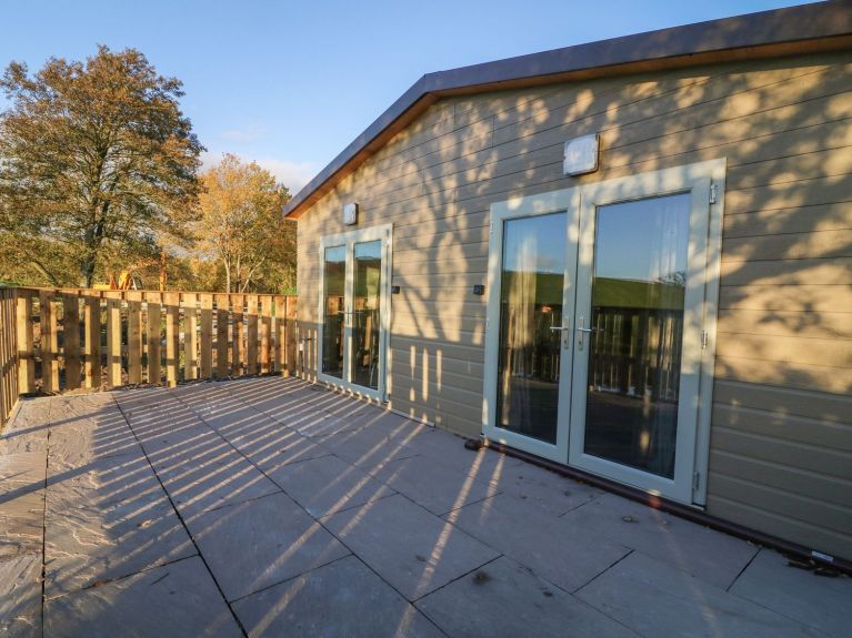 Twin Lakes Country Club - Carnforth, Lancashire | Self Catering Holiday ...