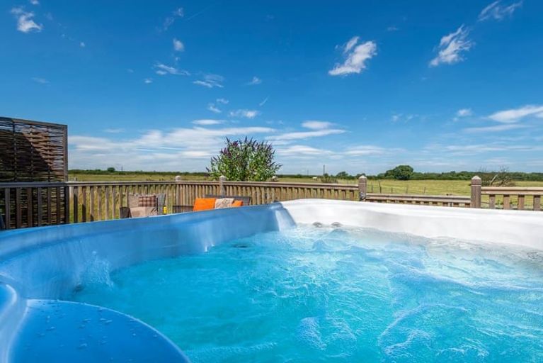 Raywell Hall Country Lodges - Cottingham, East Riding of Yorkshire ...