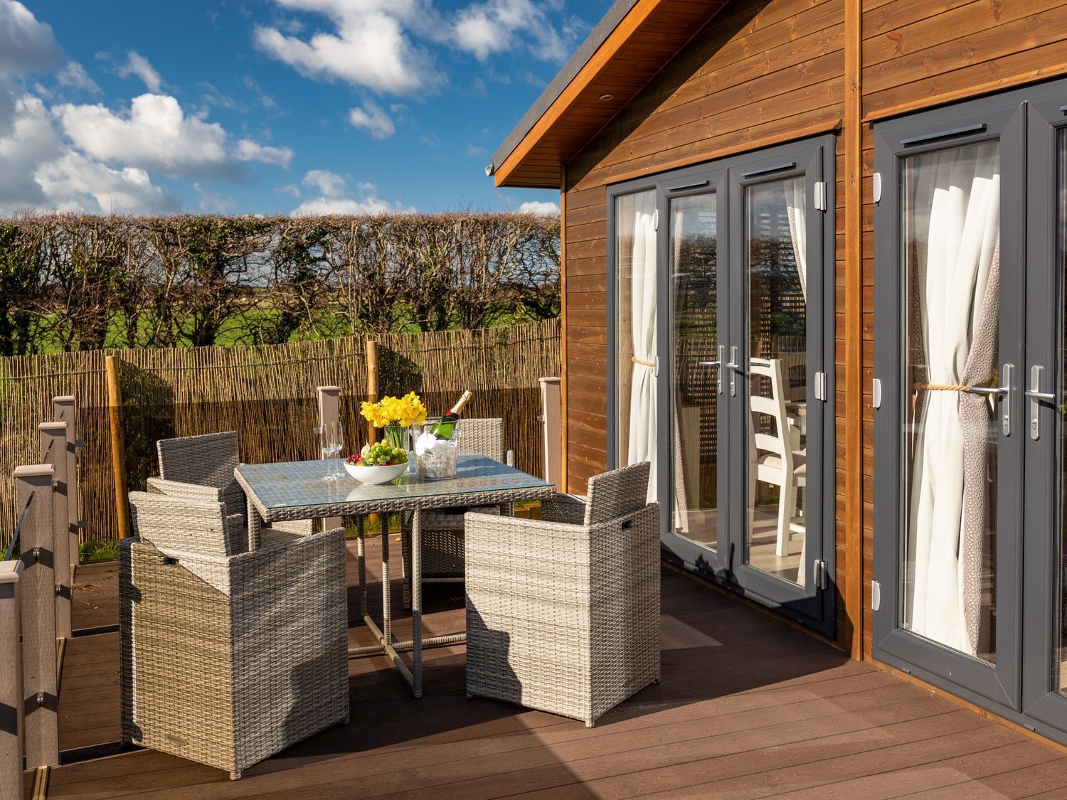 Jules Lodge with hot tub at Brompton Lakes in North Yorkshire