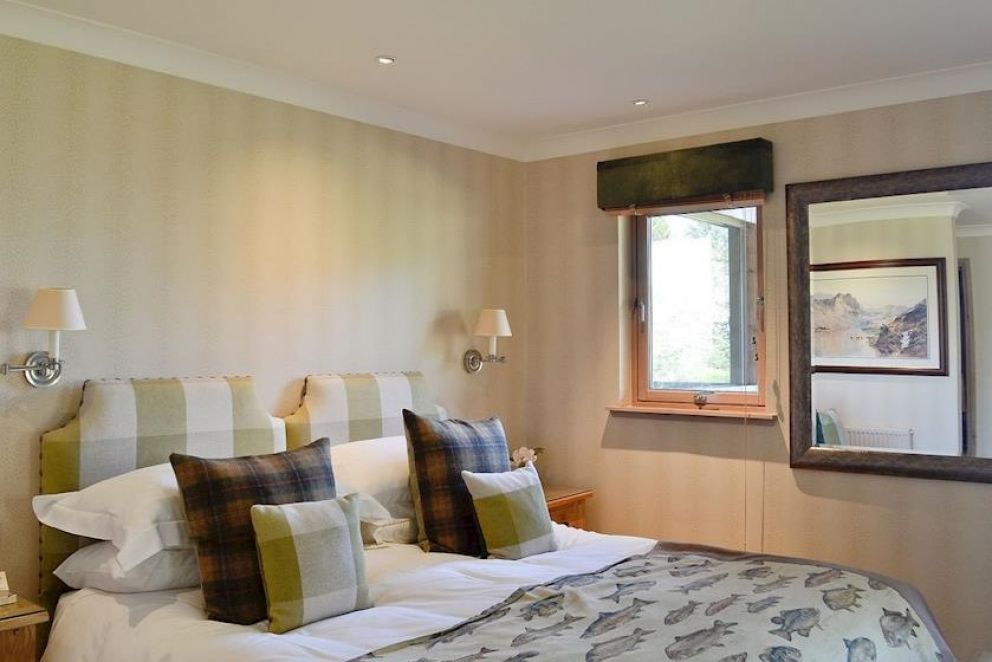 Ness Castle Lodges - River Lodge - Inverness, Inverness-shire | Self ...