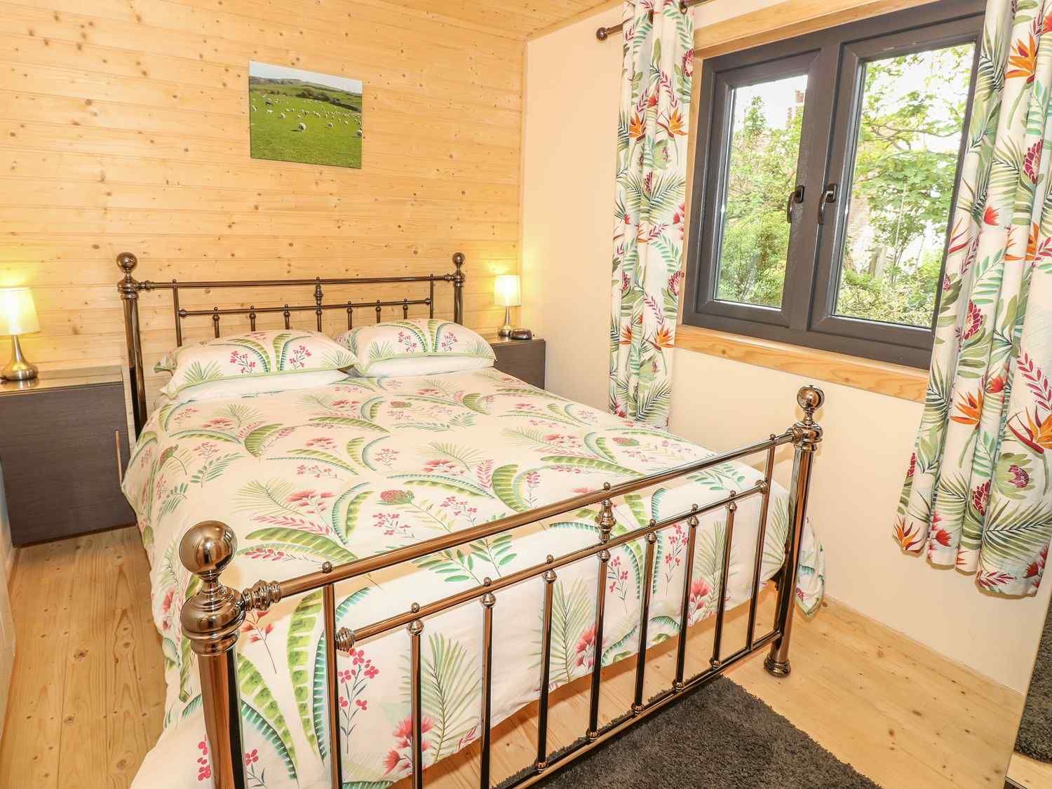 Chale Farm Lodge - Ventnor, Isle of Wight | Self Catering Holiday Lodges