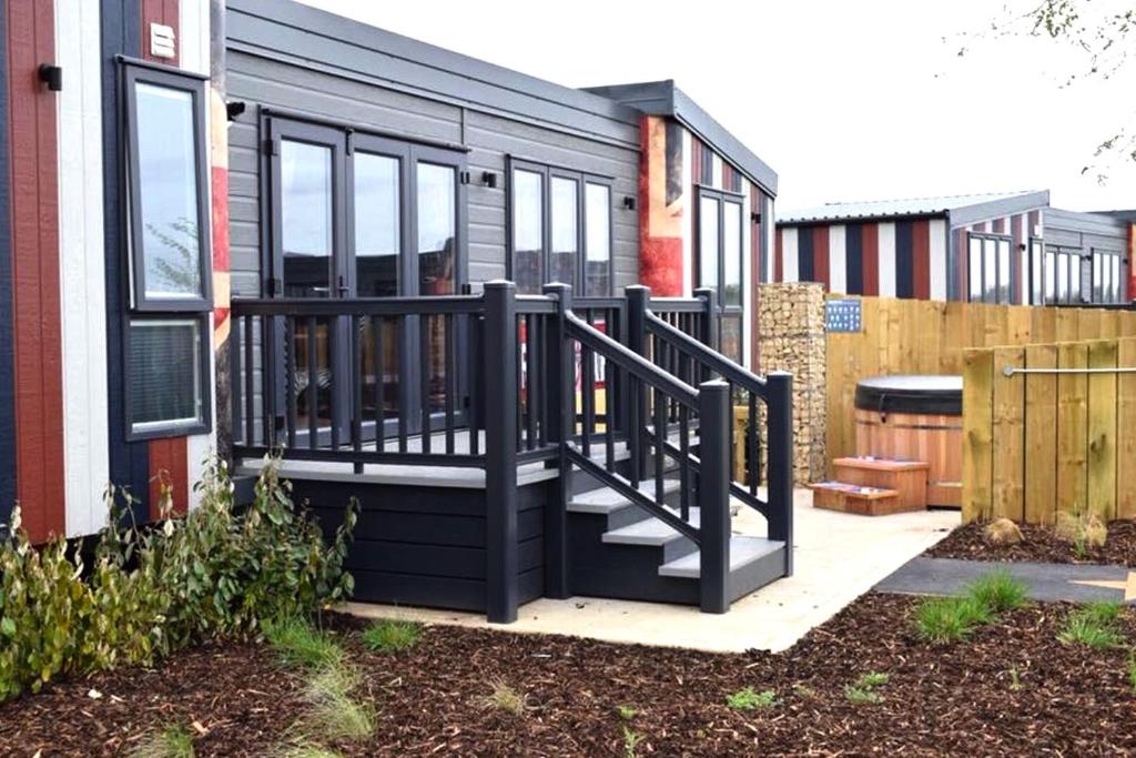 Whitecliff Bay Holiday Park - Bembridge, Isle of Wight | Self Catering ...