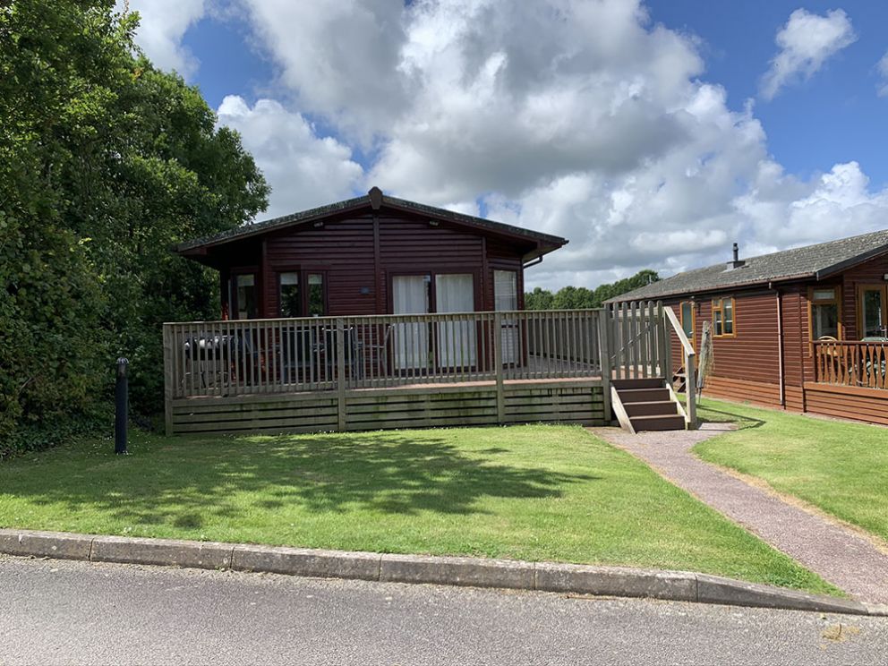 Lodges - Holiday Parks with Swimming Pools