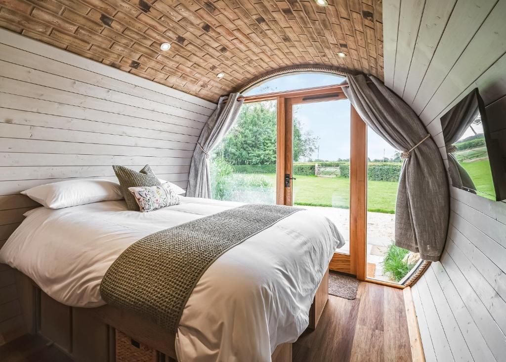 Luckington Burrows – storybook roundhouses with hot tubs in Somerset