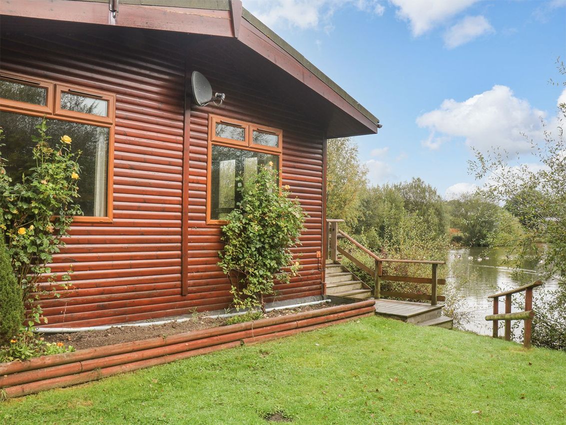 Lodges - Fishing lodges