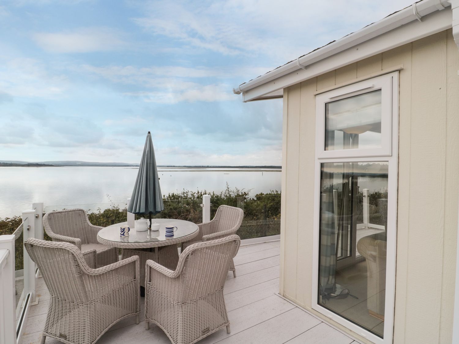 Lodges - Holiday Parks with Swimming Pools