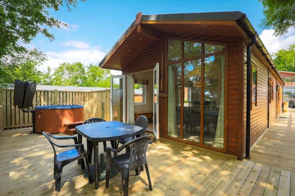 Lodges - Fishing lodges