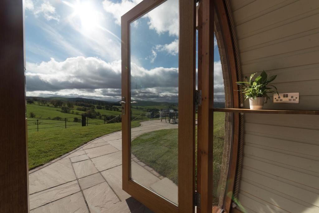 Hares View - Rhayader, Powys | Self Catering Holiday Lodges