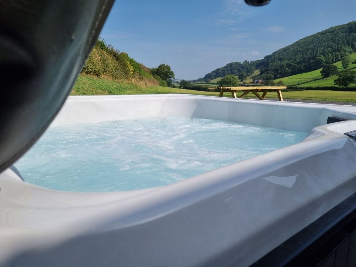 Meadow View in Meifod - Meifod, Powys | Self Catering Holiday Lodges